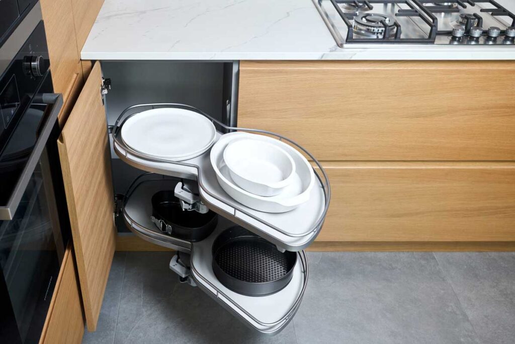LeMans Pull-Out Cabinet System: A Complete Guide for a functional Kitchen