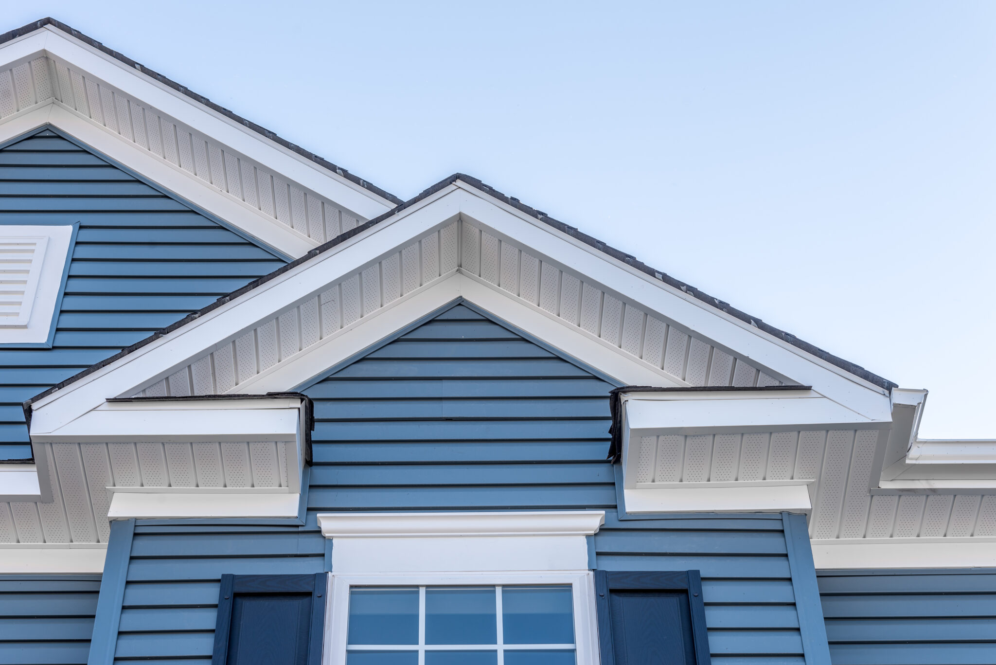 Vinyl, Fiber Cement, or Wood: What's the Best Siding Material for ...
